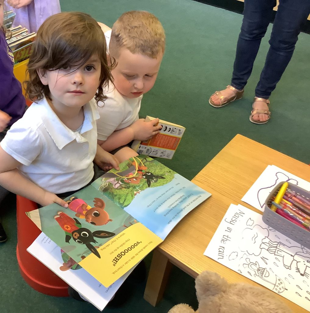 Visiting the Library - Rowlands Gill Primary School